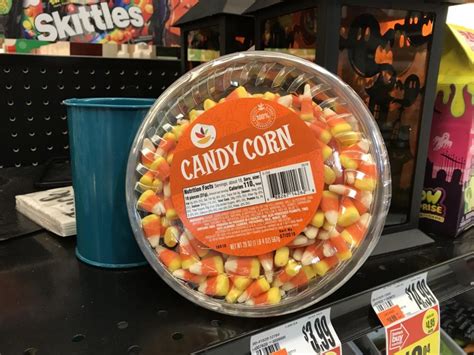 Nationalcandycornday This Ones For My Candy Corn Lovers Tyrone Eagle Eye News