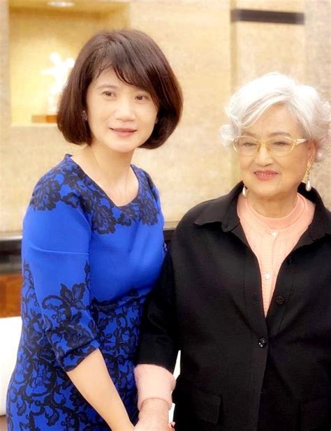 當年儂葬花，今朝花伴神！永遠的「林妹妹」王文娟告別儀式舉行 每日頭條