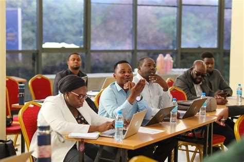 Dkt Charles Wilson Mahera Amepokea Taarifa Ya Maeneo Yaliyopendekezwa Kwa Ajili Ya Ufadhili Wa