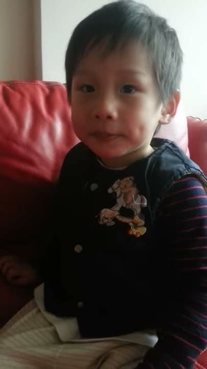 猴子吃香蕉 Youtube