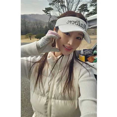 김나정 아나운서 인스타 여자 연예인 갤러리 엠봉