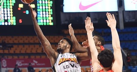 Md포토 켈리 골밑 슛은 안정적으로