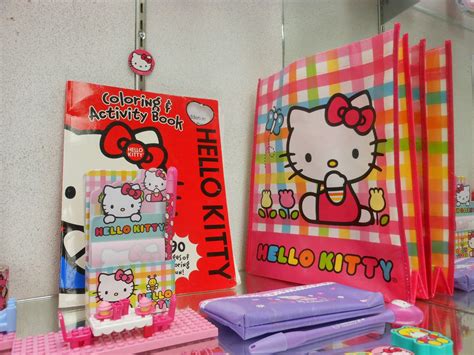 Hobbies On Display March 2014 Leahs Hello Kitty Display