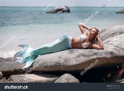 Sexy Mermaids