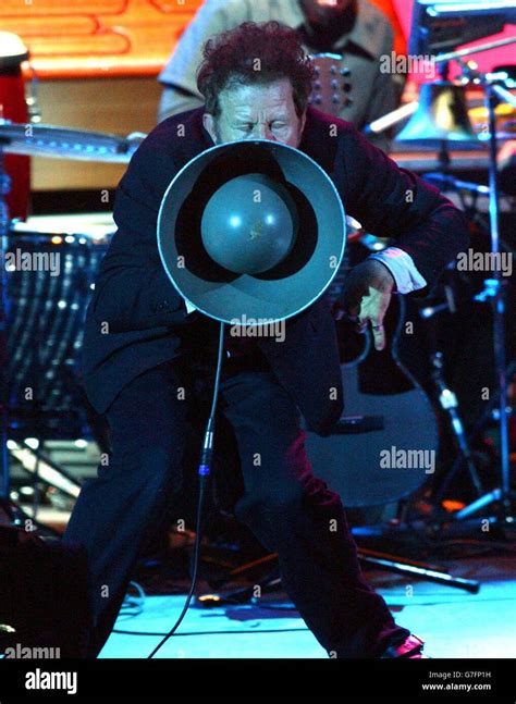 Tom Waits Concert Us Singer Songwriter Tom Waits Performs Live On