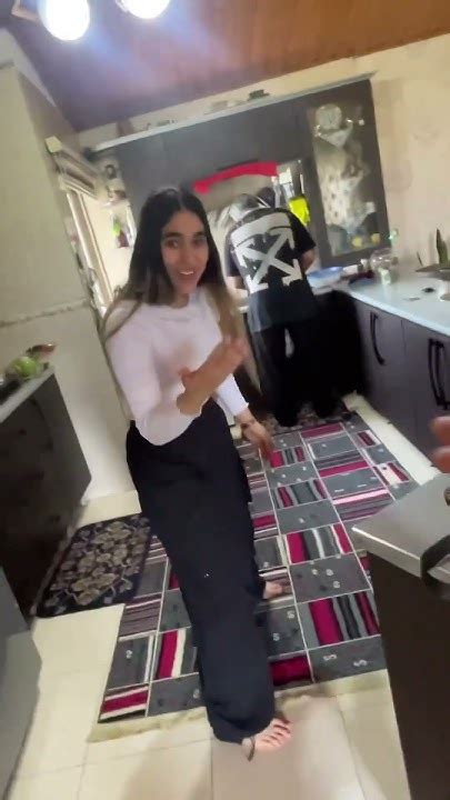 عجب در کونی میزنه طرفو Youtube