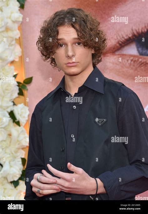 Mason Thames Arriving To The Us Premiere Of Blonde At The Tcl