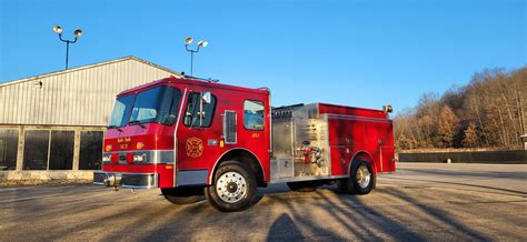 The E One Cyclone Is A 36 Year Old Pumper Fire Truck With A 90 Liter V6 Engine Autoevolution