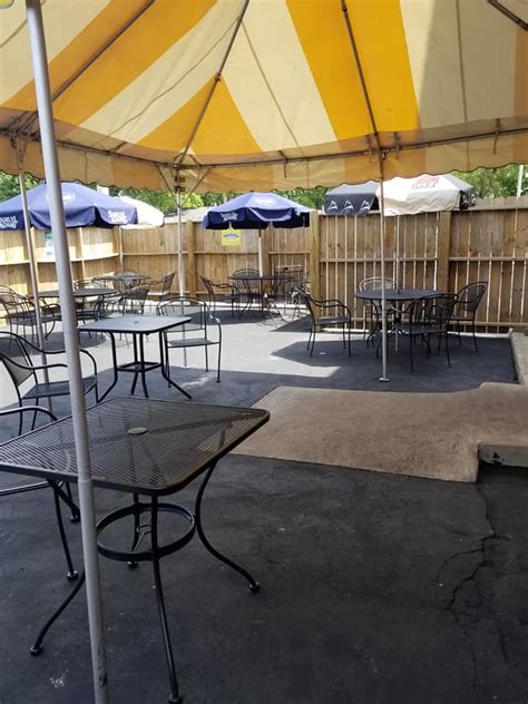 Busters Bar And Grill My Rockford Guide
