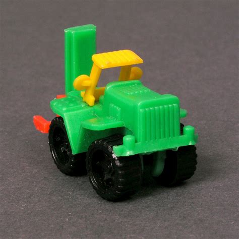 Gabelstapler Aus Überraschungsei Deutsches Kunststoff Museum