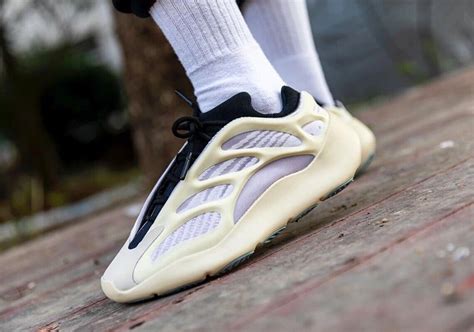 Learn More About Yeezy 700 V3 Sizes Ebay