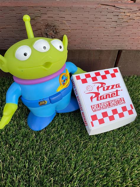 Personalized Pizza Planet Pizza Toy Story Favor Box ~ Favor Box