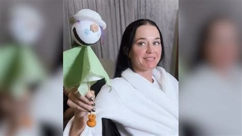 Katy Perrys Raleigh Tour Stop Included Meeting Wral Anchor And Visiting Marbles