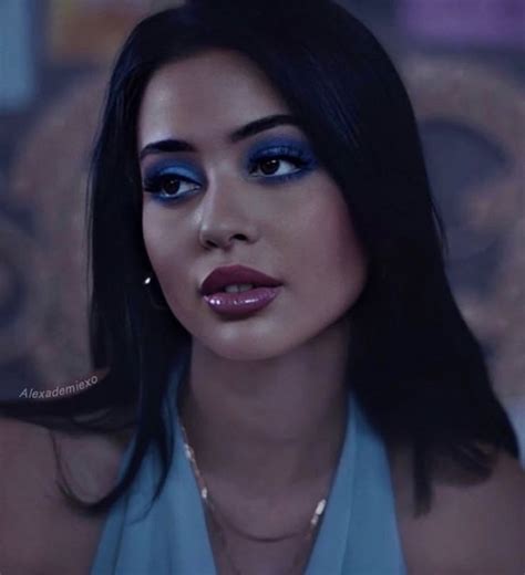 Pin On Maddy Perez Makeup Looks Blue Eyeshadow Blue Eyeshadow Looks