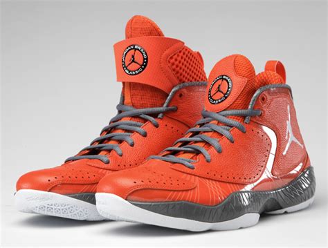 Fashion Identity Air Jordan 2012 Deluxe Jordan Brand Classic