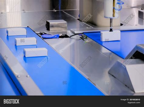 Automatic Sorting Image And Photo Free Trial Bigstock