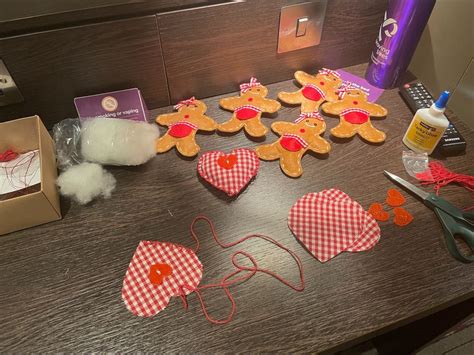 Christmascrafting Hotelnights Karen Poffley