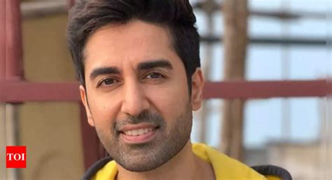 Exclusive Ishaan Singh Manhas A Daily Soap Hardly Allows For Any Holidays Times Of India