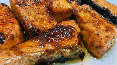 Browned Butter Honey Garlic Salmon Salmon Fish Recipe Youtube