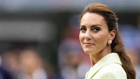 Kate Middleton Considering Public Statement On Health Issue Upon Her Return