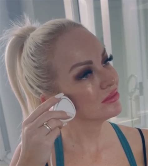 Lift And Glow Microcurrent Facial Device Boutique Femme Classique