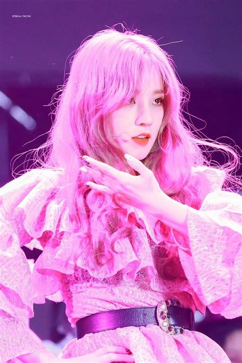 Kpma 분홍 요정 송우기 🧚🏻‍♀️🧚🏻‍♀️ 아이들 여자아이들 Gidle 우기 송우기 Yuqi 宋雨琦