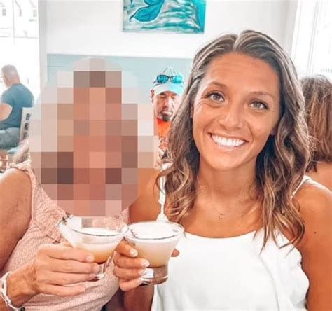 Tronditëse Mësuesja Abuzon Sek Sualisht Me Nxënësin 11 Vjeçar Mbetet Shtatzënë Dhe Lind