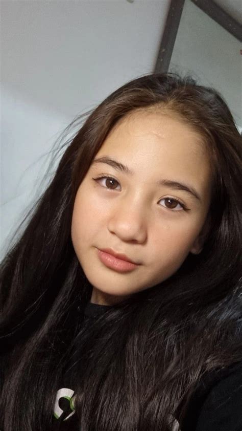 Pin Di Giselle Tambunan