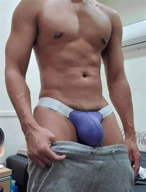 Bulging Jock Pic