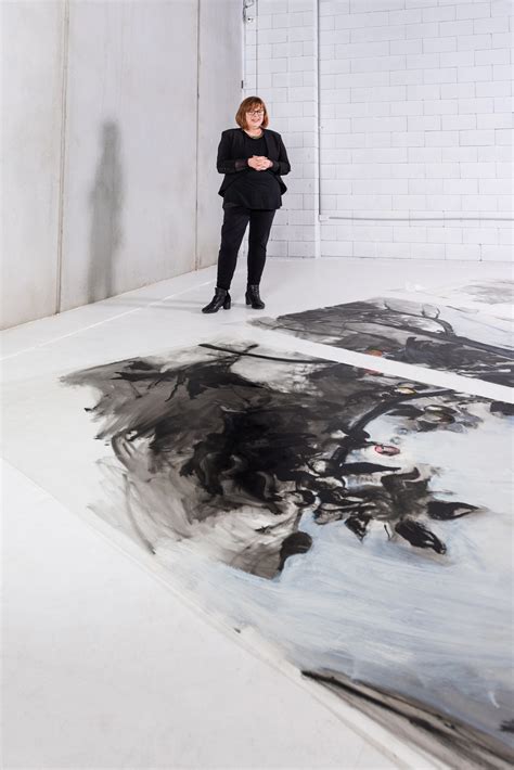 Contact Anne Bennett Art