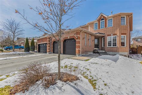 111 Violet St Barrie On L4n 9m3