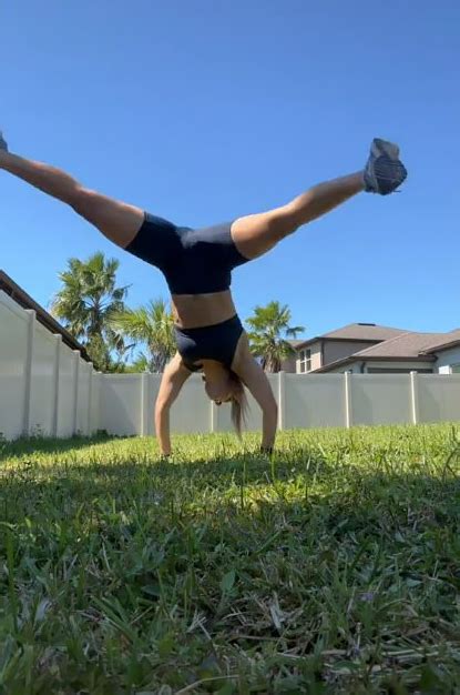 Teen Mom Mackenzie Mckee Shows Off Very Ripped Figure In Sports Bra