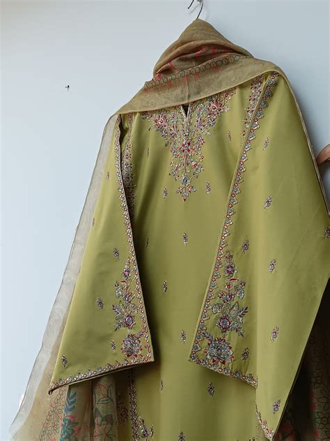 Beenish Uc Olive Lubana Store