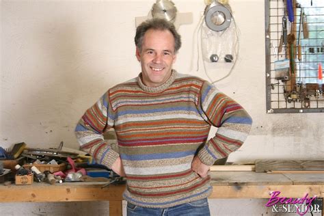 Angry Teenage Babe Forces A Senior Into Some Sex Porn Pictures Xxx