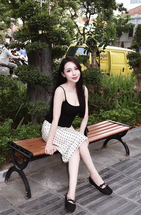 Hạ Vy Vy