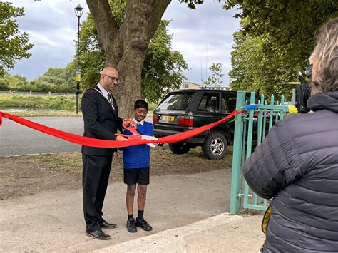 Councillor Neghat Khan