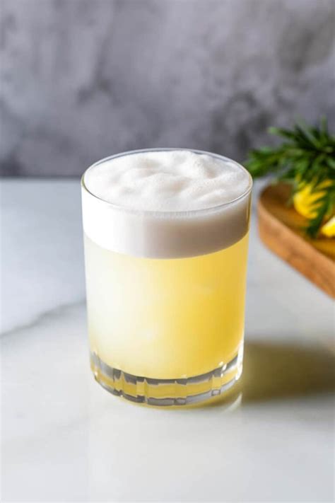 Ramos Gin Fizz Cocktail Recipe Mix That Drink