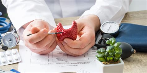 What Are The Symptoms Of Hyperthyroidism And The Treatment For