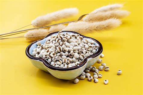 Small Barley Background Images Hd Pictures And Wallpaper For Free Download Pngtree