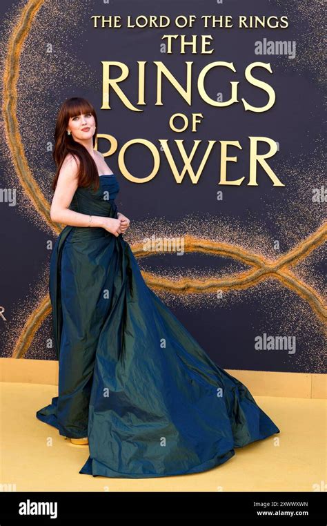 Markella Kavenagh Bei Der Weltpremiere Der 2 Staffel Der Amazon Prime