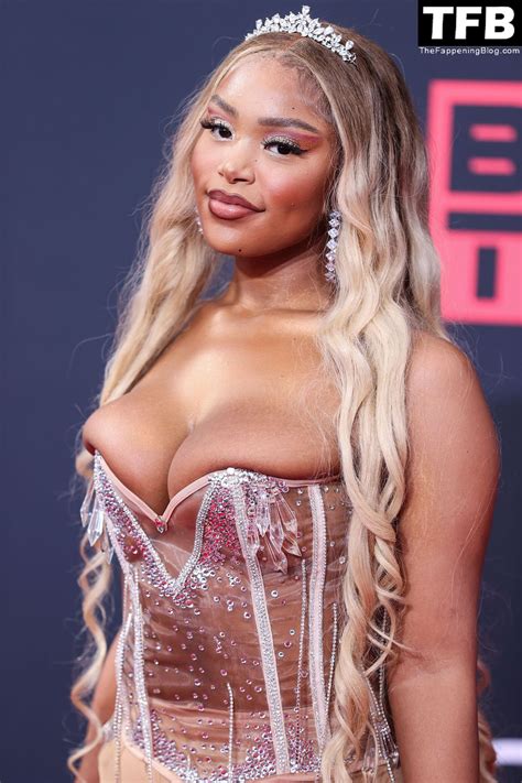 Jourdin Pauline Shows Off Her Sexy Boobs At The 2022 Bet Awards In La