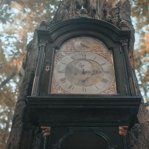 Grandfather Clock Stranger Things 4 At Anthony Galloway Blog