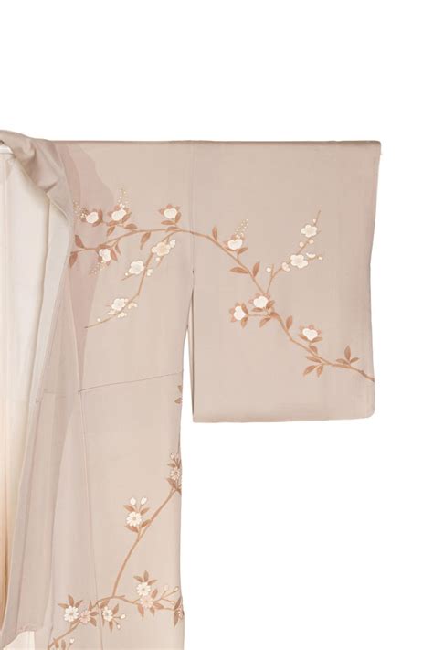 Vintage Japanese Silk Kimono Beige Gradient Robe With Floral Pattern