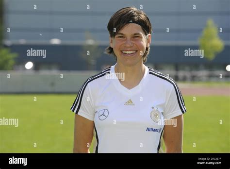 Ariane Hingst Porträt Termin Der Fußball Frauen Fußball