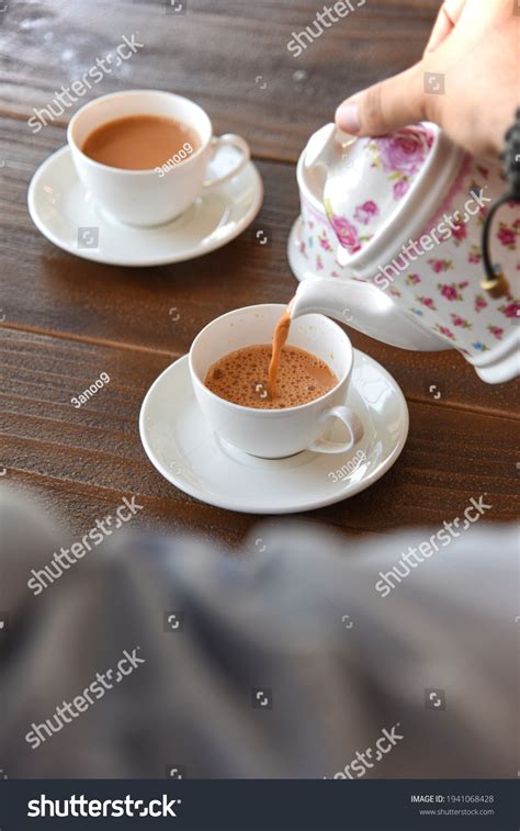 Karak Parata Bread Photos Images And Pictures