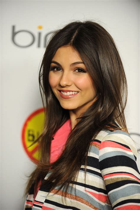 Model Upg Victoria Justice Hot At Bully Premiere In Los Angeles Photos