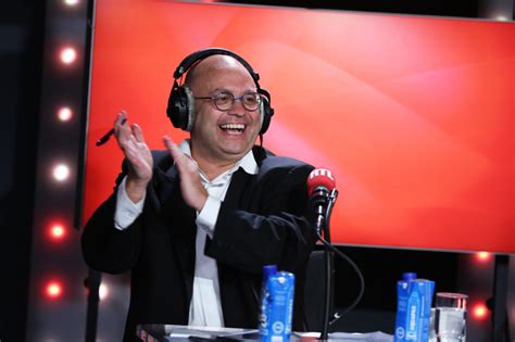 Les Grosses Têtes Yoann Riou A Flashé Sur Anggun