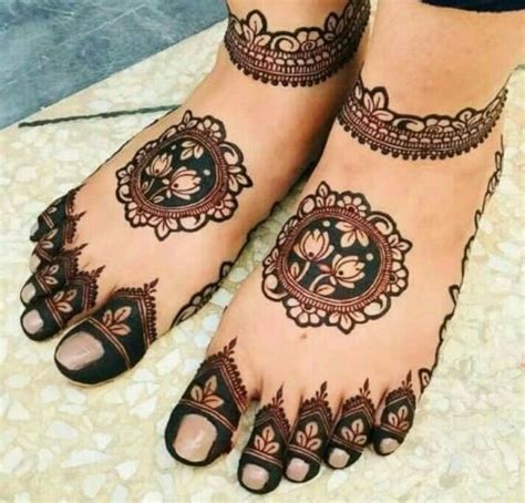 Mehendi Designs For Feet Unique Leg Mahendiii Design Simple Mehendi