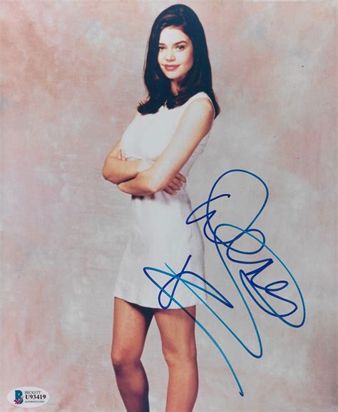 Denise Richards Bond Girl Actress Signed 8 X 10 Photograph Bas Coa 4584759873