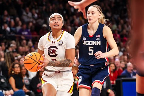 Womens Top 25 Roundup No 7 Uconn Makes Statement Vs No 4 S Carolina
